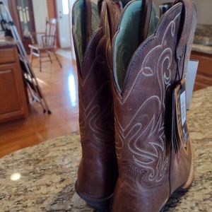 Ariat | Shoes | Nwt Arial Boots Style 5845 Size 7c | Poshmark